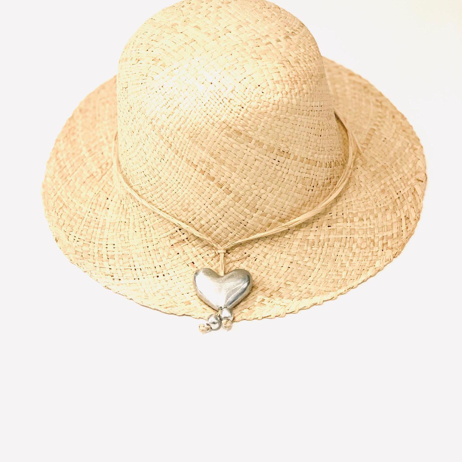 Cappello Rafia Con Cuore